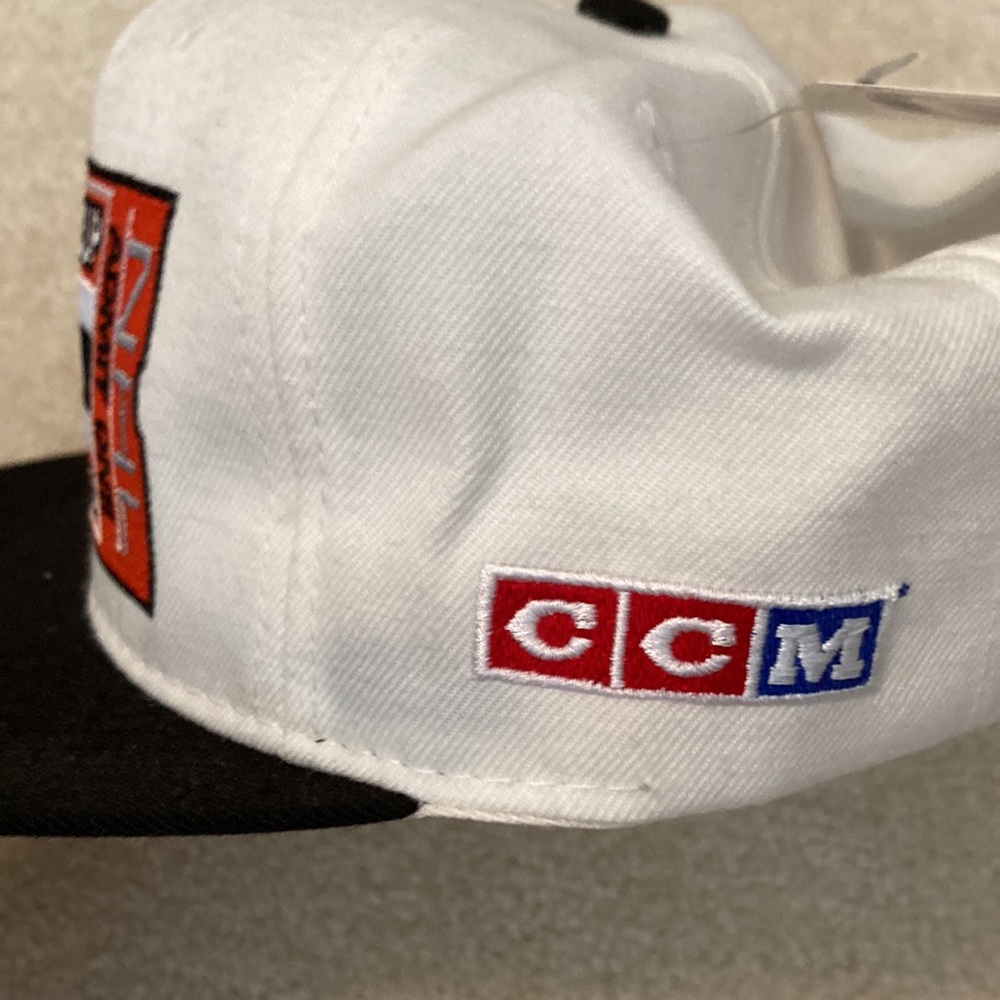 1995 Stanley Cup Flyers Baseball Cap - Gem